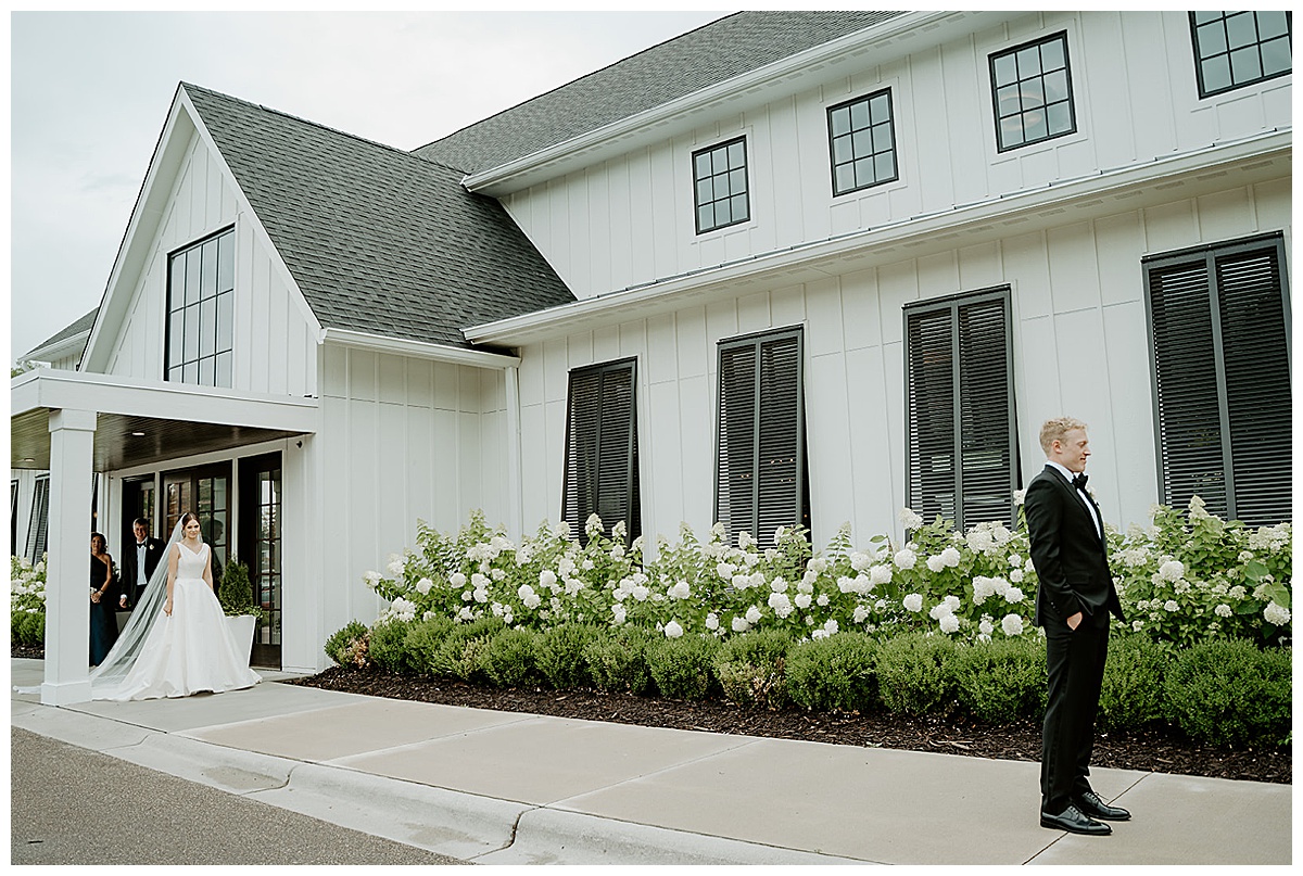 Romantic Hutton House Wedding - celisiastanton.com
